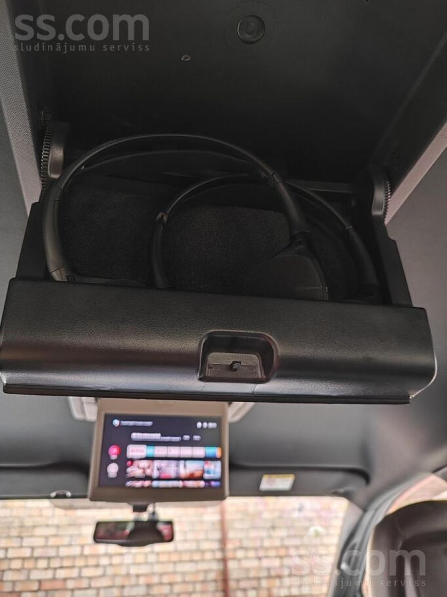 Pelēks Lancia Voyager 2015 Rīga, ar dzinēja tilpumu 2.80 L un nobraukumu 151 tūkst. km par 9980 €, foto 13 vietnē AUTOMOTO.COM.LV