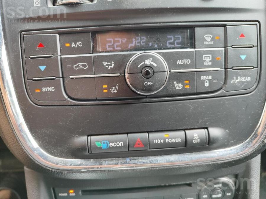 Pelēks Lancia Voyager 2015 Rīga, ar dzinēja tilpumu 2.80 L un nobraukumu 151 tūkst. km par 9980 €, foto 16 vietnē AUTOMOTO.COM.LV