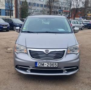 Grey Lancia Voyager 2015 in Jelgava, with an engine capacity of 2.80 L and mileage of 187 thousand km for 10750 €, photo  on AUTOMOTO.COM.LV
