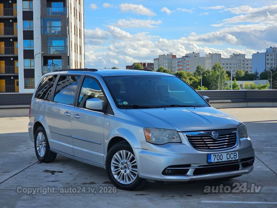 Серый Лянча Voyager 2012 в Таллин, объемом двигателя 2.80 л и пробегом 248 тыс. км за 4998 €, фото 4 на AUTOMOTO.COM.LV