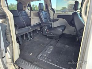 Серый Лянча Voyager 2012 в Таллин, объемом двигателя 2.80 л и пробегом 248 тыс. км за 4998 €, фото 15 на AUTOMOTO.COM.LV