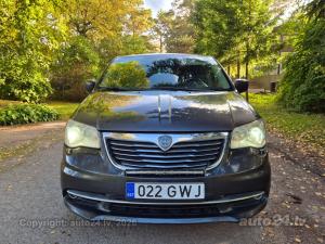 Pelēks Lancia Voyager 2012 Tallina, ar dzinēja tilpumu 2.80 L un nobraukumu 319 tūkst. km par 4999 €, foto 3 vietnē AUTOMOTO.COM.LV