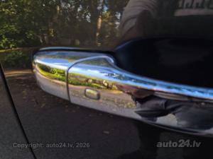 Pelēks Lancia Voyager 2012 Tallina, ar dzinēja tilpumu 2.80 L un nobraukumu 319 tūkst. km par 4999 €, foto 16 vietnē AUTOMOTO.COM.LV