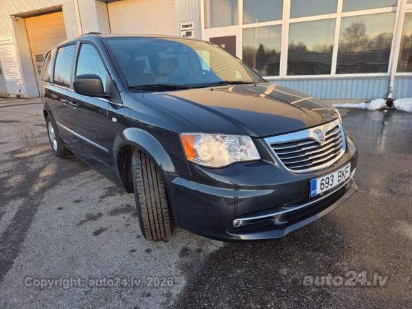Pelēks Lancia Voyager 2013 Jegeva, ar dzinēja tilpumu 2.80 L un nobraukumu 84 tūkst. km par 12500 €, foto 8 vietnē AUTOMOTO.COM.LV