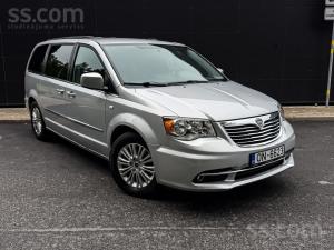 Grey Lancia Voyager 2013 in Jelgava, with an engine capacity of 2.80 L and mileage of 340 thousand km for 6995 €, photo  on AUTOMOTO.COM.LV