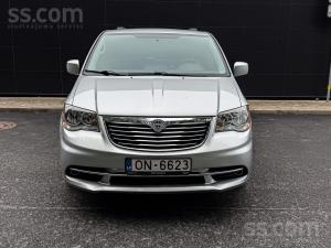 Pelēks Lancia Voyager 2013 Jelgava, ar dzinēja tilpumu 2.80 L un nobraukumu 340 tūkst. km par 6995 €, foto 3 vietnē AUTOMOTO.COM.LV