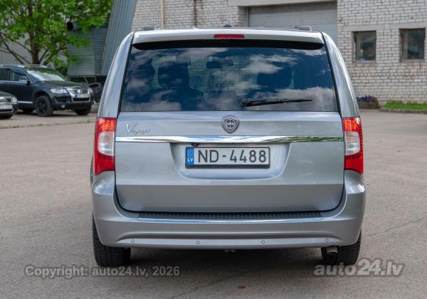 Серый Лянча Voyager 2013 в Цесис, объемом двигателя 2.80 л и пробегом 220 тыс. км за 10300 €, фото 5 на AUTOMOTO.COM.LV