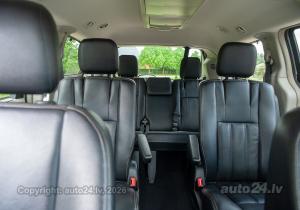 Pelēks Lancia Voyager 2013 Cēsis, ar dzinēja tilpumu 2.80 L un nobraukumu 220 tūkst. km par 10300 €, foto 19 vietnē AUTOMOTO.COM.LV