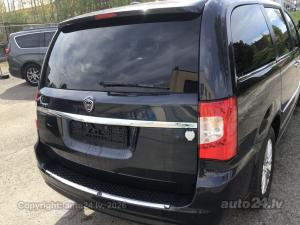 Серый Лянча Voyager 2014 в Тарту, объемом двигателя 2.80 л и пробегом 170 тыс. км за 7990 €, фото 17 на AUTOMOTO.COM.LV