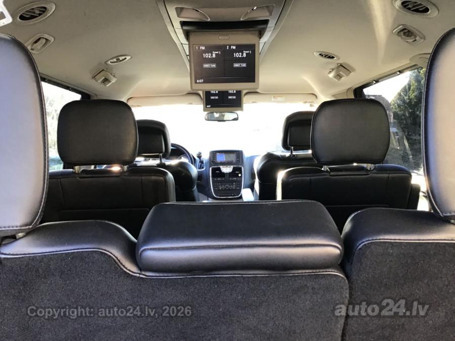 Серый Лянча Voyager 2014 в Тарту, объемом двигателя 2.80 л и пробегом 170 тыс. км за 7990 €, фото 27 на AUTOMOTO.COM.LV