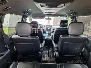 Pelēks Lancia Voyager 2015 Tallina, ar dzinēja tilpumu 2.80 L un nobraukumu 160 tūkst. km par 10000 €, foto 5 vietnē AUTOMOTO.COM.LV