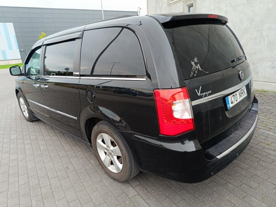 Лянча Voyager 2012 в Таллин, объемом двигателя 2.80 л и пробегом 218 тыс. км за 6600 €, фото 4 на AUTOMOTO.COM.LV
