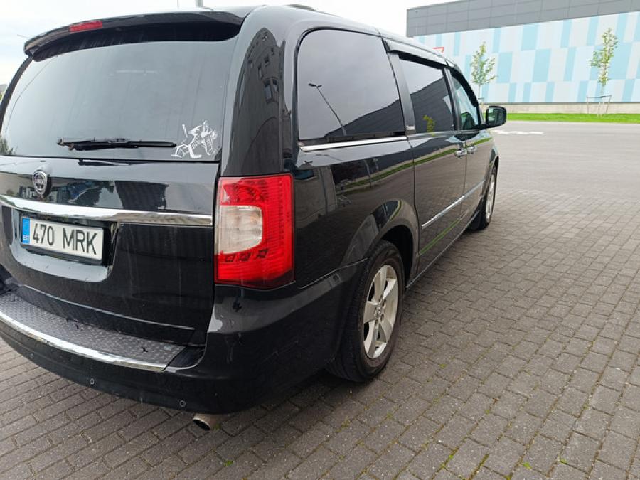 Лянча Voyager 2012 в Таллин, объемом двигателя 2.80 л и пробегом 218 тыс. км за 6600 €, фото 7 на AUTOMOTO.COM.LV