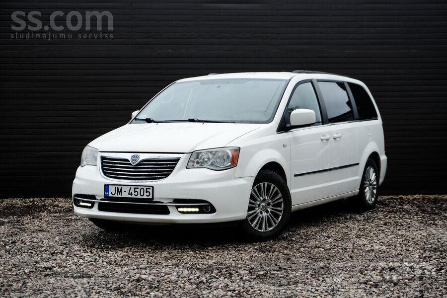 Lancia Voyager 2011 Rīga, ar dzinēja tilpumu 2.80 L un nobraukumu 0 tūkst. km par 5995 €, foto 1 vietnē AUTOMOTO.COM.LV