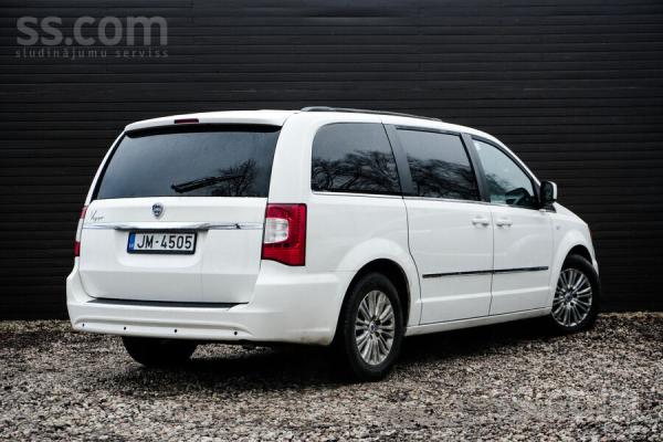 Lancia Voyager 2011 Rīga, ar dzinēja tilpumu 2.80 L un nobraukumu 0 tūkst. km par 5995 €, foto 3 vietnē AUTOMOTO.COM.LV