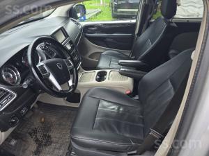 Lancia Voyager 2012 Rīga, ar dzinēja tilpumu 2.80 L un nobraukumu 0 tūkst. km par 8500 €, foto 11 vietnē AUTOMOTO.COM.LV