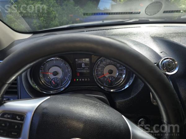 Lancia Voyager 2012 in Riga, with an engine capacity of 2.80 L and mileage of 0 thousand km for 7950 €, photo 7 on AUTOMOTO.COM.LV