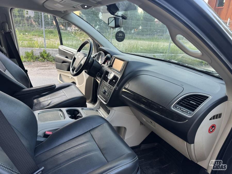 Лянча Voyager 2012 в Клайпеда, объемом двигателя 2.80 л и пробегом 245 тыс. км за 3999 €, фото 9 на AUTOMOTO.COM.LV