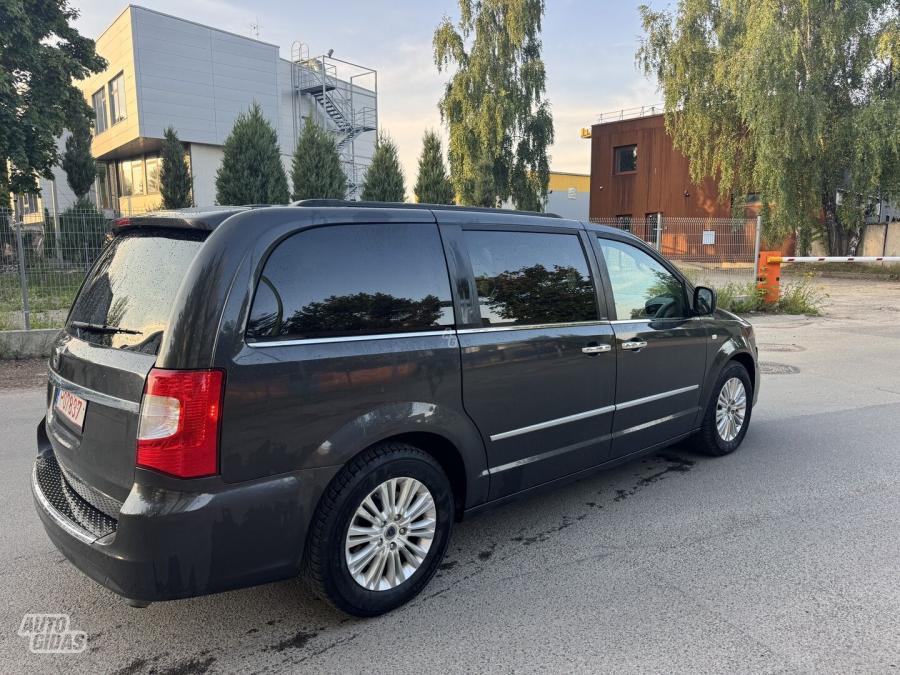 Лянча Voyager 2012 в Клайпеда, объемом двигателя 2.80 л и пробегом 245 тыс. км за 3999 €, фото 13 на AUTOMOTO.COM.LV