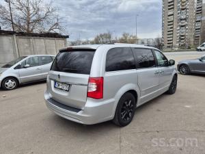 Lancia Voyager 2013 Rīga, ar dzinēja tilpumu 2.80 L un nobraukumu 360 tūkst. km par 6990 €, foto 7 vietnē AUTOMOTO.COM.LV