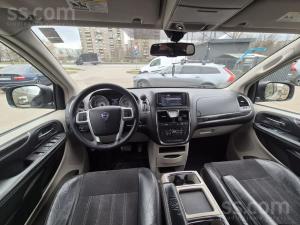 Lancia Voyager 2013 Rīga, ar dzinēja tilpumu 2.80 L un nobraukumu 360 tūkst. km par 6990 €, foto 12 vietnē AUTOMOTO.COM.LV
