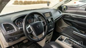 Lancia Voyager 2013 in Riga, with an engine capacity of 2.80 L and mileage of 360 thousand km for 6190 €, photo 10 on AUTOMOTO.COM.LV
