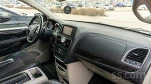 Lancia Voyager 2013 in Riga, with an engine capacity of 2.80 L and mileage of 360 thousand km for 6190 €, photo 11 on AUTOMOTO.COM.LV