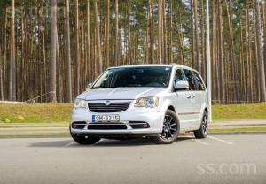 Lancia Voyager 2013 in Riga, with an engine capacity of 2.80 L and mileage of 360 thousand km for 5190 €, photo  on AUTOMOTO.COM.LV