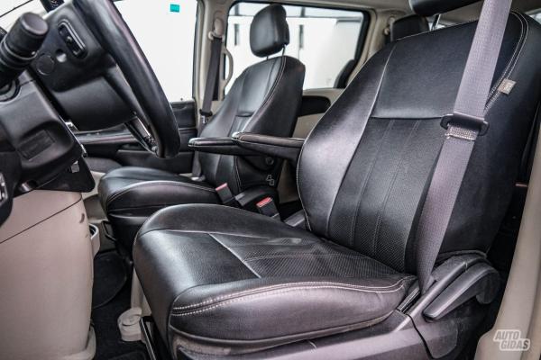 Lancia Voyager 2014 Kauņa, ar dzinēja tilpumu 2.80 L un nobraukumu 303 tūkst. km par 7490 €, foto 6 vietnē AUTOMOTO.COM.LV
