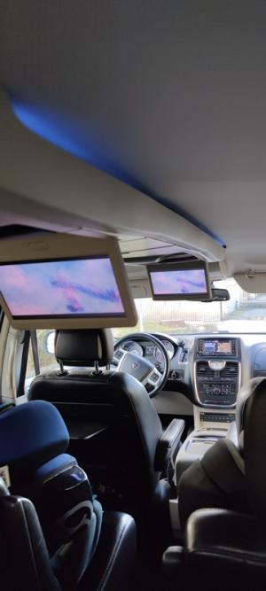 Lancia Voyager 2011 in Turi, with an engine capacity of 0.00 L and mileage of 320 thousand km for 6700 €, photo 18 on AUTOMOTO.COM.LV