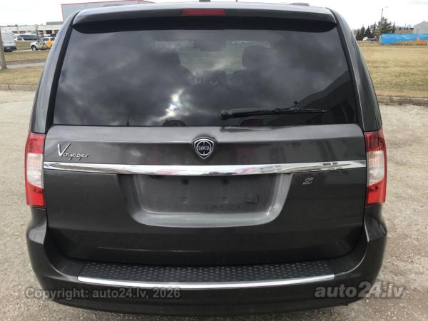 Lancia Voyager 2015 Tartu, ar dzinēja tilpumu 2.78 L un nobraukumu 0 tūkst. km par 7990 €, foto 5 vietnē AUTOMOTO.COM.LV