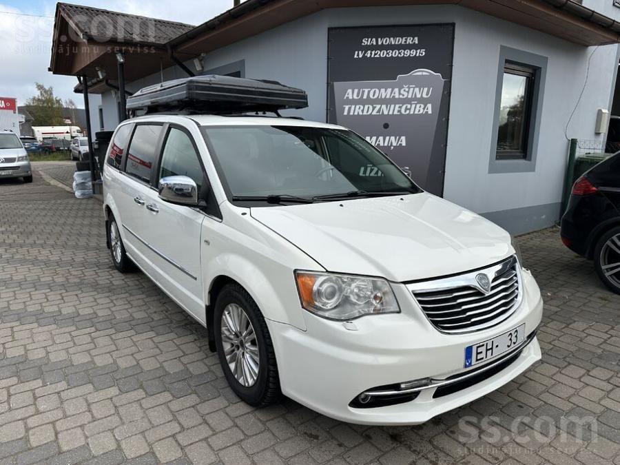 Белый Лянча Voyager 2013 в Талси, объемом двигателя 2.80 л и пробегом 270 тыс. км за 11200 €, фото 17 на AUTOMOTO.COM.LV