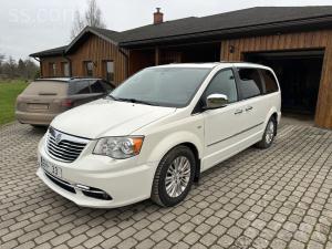 Белый Лянча Voyager 2013 в Талси, объемом двигателя 2.80 л и пробегом 270 тыс. км за 11200 €, фото 21 на AUTOMOTO.COM.LV