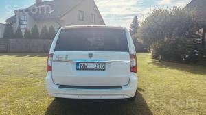 Balts Lancia Voyager 2013 Rīga, ar dzinēja tilpumu 2.80 L un nobraukumu 198 tūkst. km par 9200 €, foto 8 vietnē AUTOMOTO.COM.LV