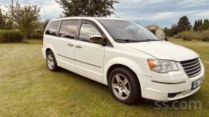 Balts Lancia Voyager 2013 Rīga, ar dzinēja tilpumu 2.80 L un nobraukumu 195 tūkst. km par 8700 €, foto 3 vietnē AUTOMOTO.COM.LV