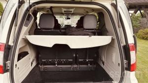 Balts Lancia Voyager 2013 Rīga, ar dzinēja tilpumu 2.80 L un nobraukumu 195 tūkst. km par 8700 €, foto 6 vietnē AUTOMOTO.COM.LV