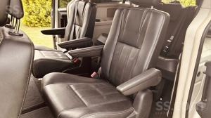 Balts Lancia Voyager 2013 Rīga, ar dzinēja tilpumu 2.80 L un nobraukumu 195 tūkst. km par 8700 €, foto 9 vietnē AUTOMOTO.COM.LV
