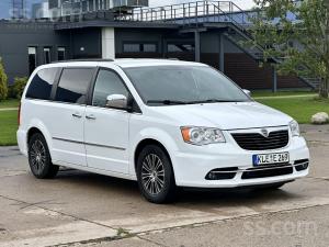 Balts Lancia Voyager 2015 Rīga, ar dzinēja tilpumu 2.80 L un nobraukumu 234 tūkst. km par 9899 €, foto 3 vietnē AUTOMOTO.COM.LV