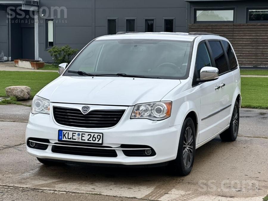 Balts Lancia Voyager 2015 Rīga, ar dzinēja tilpumu 2.80 L un nobraukumu 234 tūkst. km par 9899 €, foto 6 vietnē AUTOMOTO.COM.LV