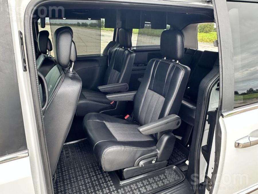 Balts Lancia Voyager 2015 Rīga, ar dzinēja tilpumu 2.80 L un nobraukumu 234 tūkst. km par 9899 €, foto 22 vietnē AUTOMOTO.COM.LV