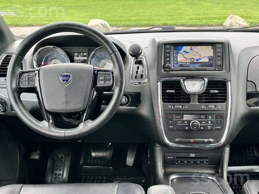 Balts Lancia Voyager 2015 Rīga, ar dzinēja tilpumu 2.80 L un nobraukumu 234 tūkst. km par 9899 €, foto 30 vietnē AUTOMOTO.COM.LV