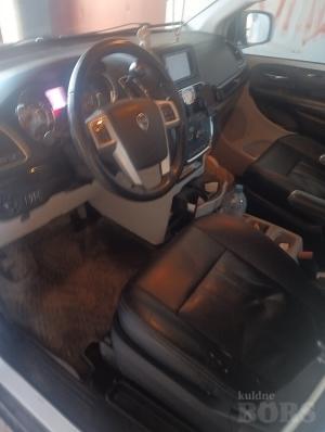 Balts Lancia Voyager 2012 Kilingi-Nemme, ar dzinēja tilpumu 3.60 L un nobraukumu 229 tūkst. km par 8000 €, foto 6 vietnē AUTOMOTO.COM.LV