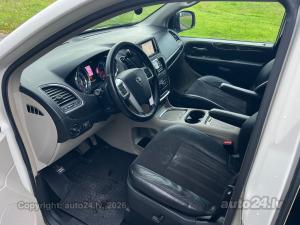 Белый Лянча Voyager 2013 в Таллин, объемом двигателя 2.80 л и пробегом 285 тыс. км за 4999 €, фото 6 на AUTOMOTO.COM.LV