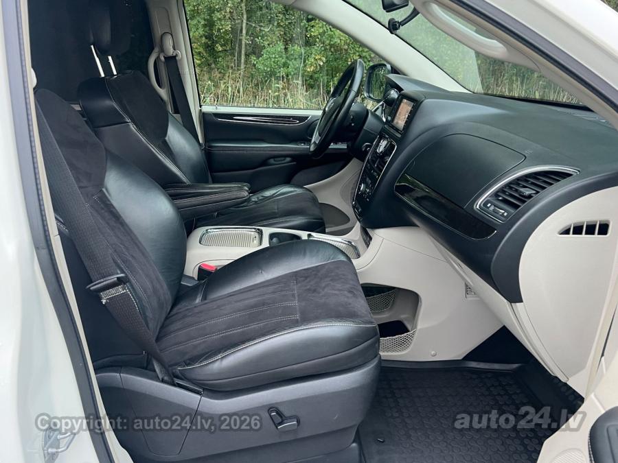 Белый Лянча Voyager 2013 в Таллин, объемом двигателя 2.80 л и пробегом 285 тыс. км за 4999 €, фото 8 на AUTOMOTO.COM.LV