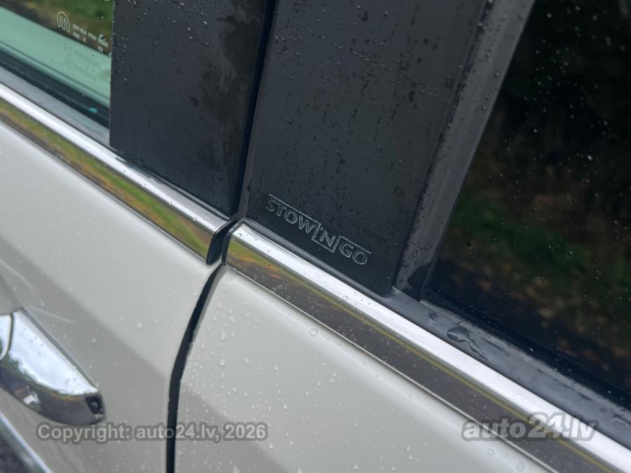 Белый Лянча Voyager 2013 в Таллин, объемом двигателя 2.80 л и пробегом 285 тыс. км за 4999 €, фото 19 на AUTOMOTO.COM.LV