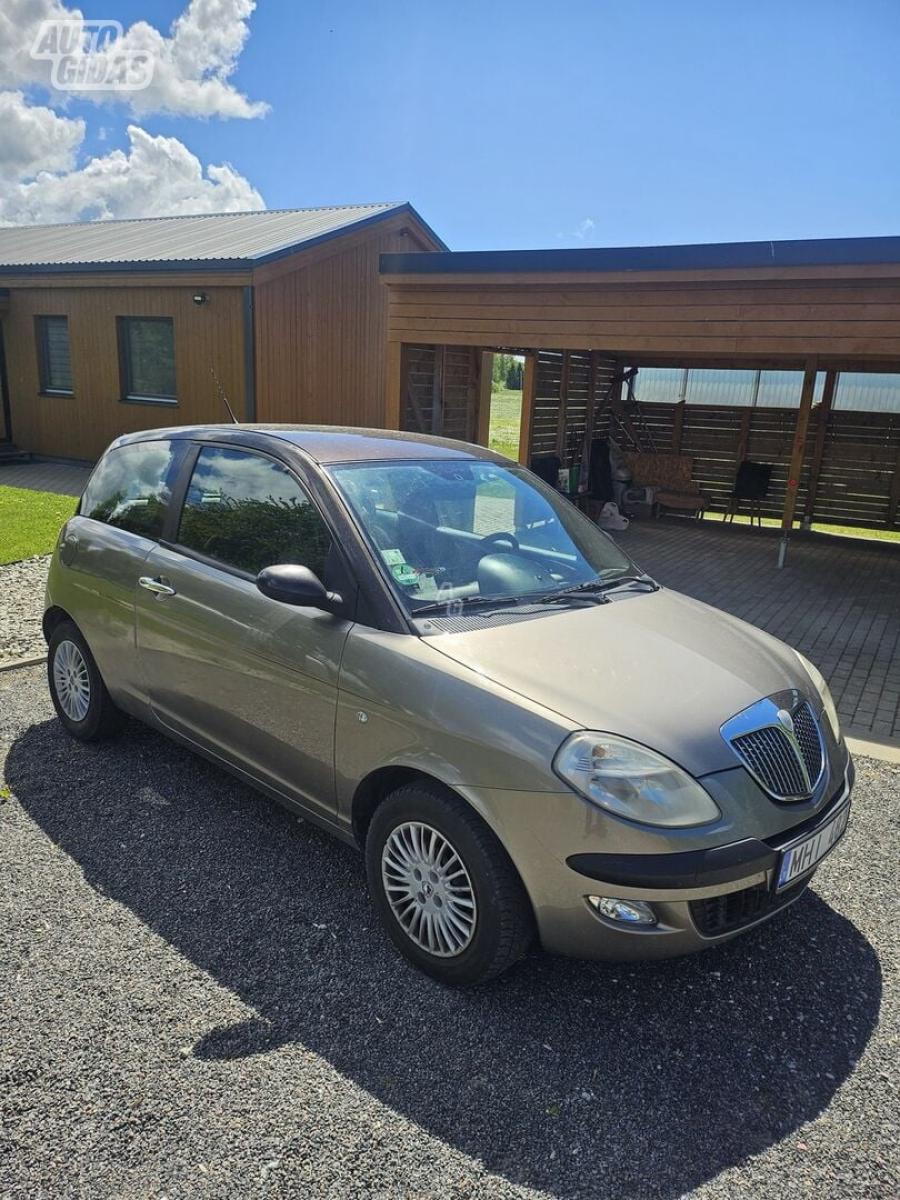 Grey Lancia Ypsilon 2006 in Kretinga, with an engine capacity of 1.30 L and mileage of 210 thousand km for 1250 €, photo 4 on AUTOMOTO.COM.LV