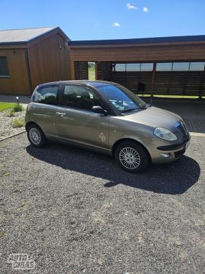Grey Lancia Ypsilon 2006 in Kretinga, with an engine capacity of 1.30 L and mileage of 210 thousand km for 1250 €, photo 5 on AUTOMOTO.COM.LV