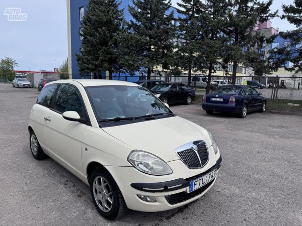 Lancia Ypsilon 2004 in Klaipeda, with an engine capacity of 1.30 L and mileage of 297 thousand km for 1450 €, photo 3 on AUTOMOTO.COM.LV