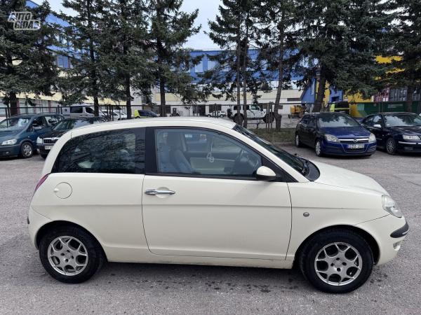 Lancia Ypsilon 2004 in Klaipeda, with an engine capacity of 1.30 L and mileage of 297 thousand km for 1450 €, photo 4 on AUTOMOTO.COM.LV