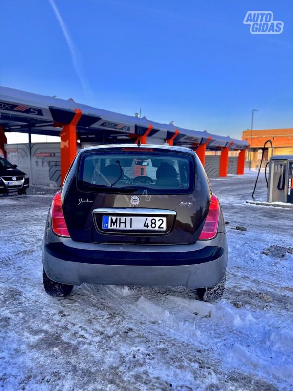 Lancia Ypsilon 2006 Vievis, ar dzinēja tilpumu 1.20 L un nobraukumu 210 tūkst. km par 840 €, foto 3 vietnē AUTOMOTO.COM.LV